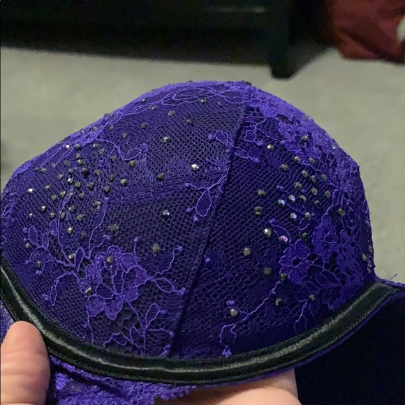 Victoria's Secret | Intimates & Sleepwear | Vs 32d Bra | Poshmark